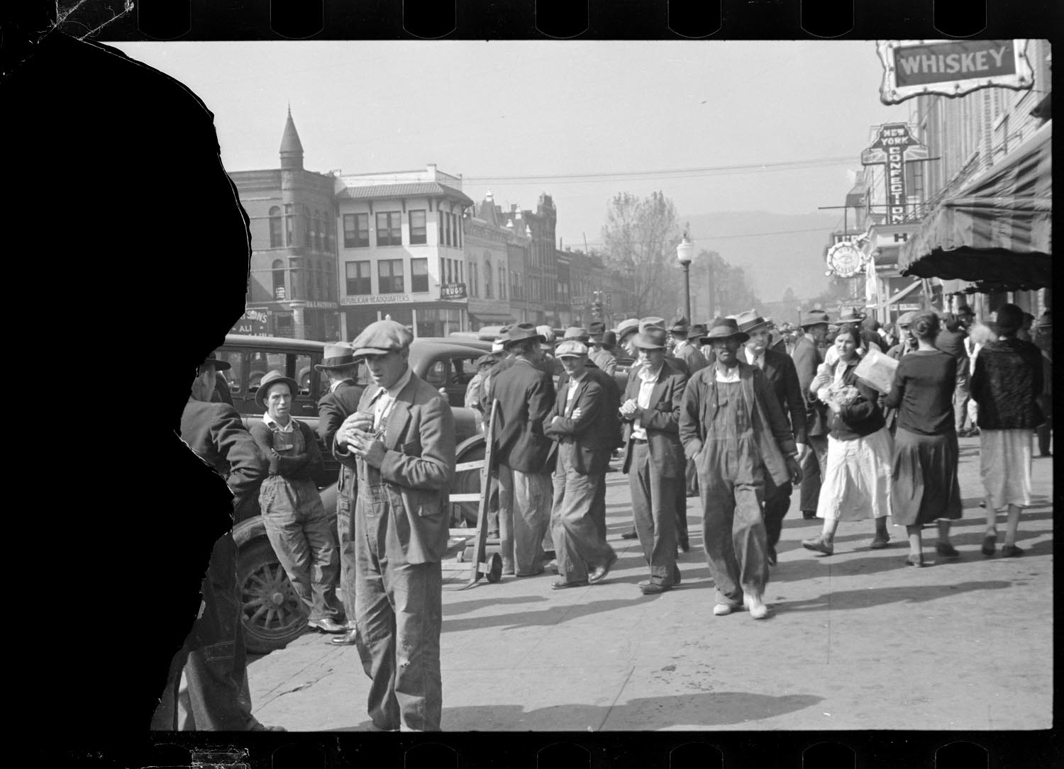 An Interview with Ben Shahn: Communism, Walker Evans, the FSA and the ...